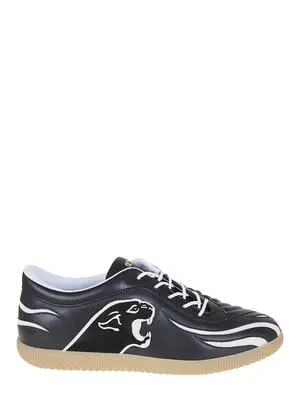 Valentino Garavani Leather Sneakers With Graphic Detail - Black