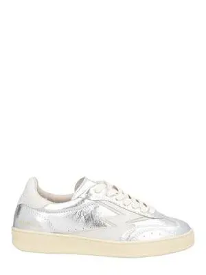 MOACONCEPT Leather Low-top Sneakers - Silver