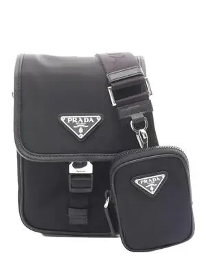 Prada 2020s Logo-plaque Shoulder Bag - Black