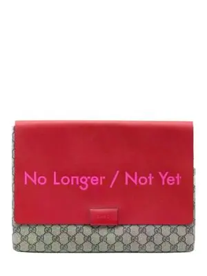 Gucci Gg Supreme Clutch Bag - Red