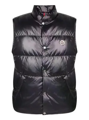Moncler Quilted Gilet With Logo Applique - Black