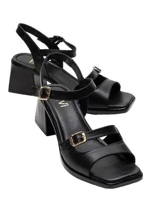 FOREVER & ALWAYS SHOES Yolen Leather Block Heel Sandal Black