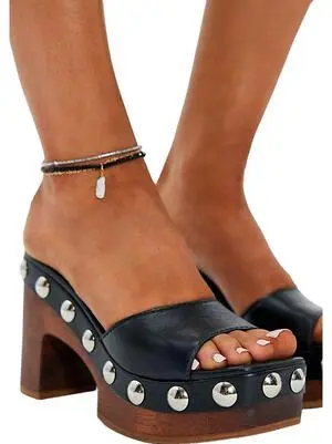 VICENZA Cascais Platform Clogs Black