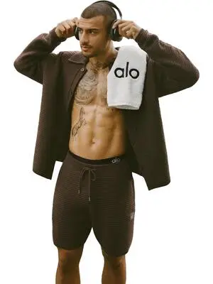 Alo Yoga 5" Shift Knit Short - Espresso