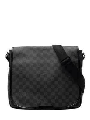 LOUIS VUITTON 2009 Damier Graphite Daniel Mm Crossbody Bag - Black