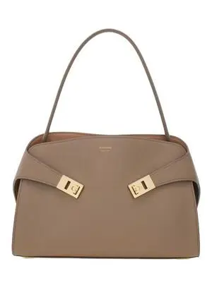 FERRAGAMO Soft Hug Shoulder Bag - Pink
