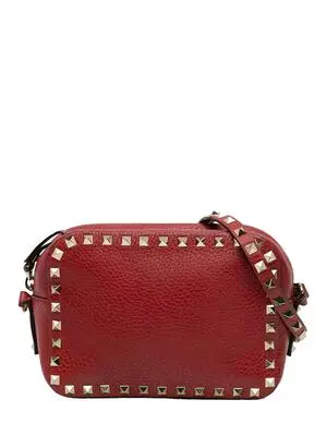 Valentino Garavani Grainy Calfskin Rockstud Camera Crossbody Bag - Red