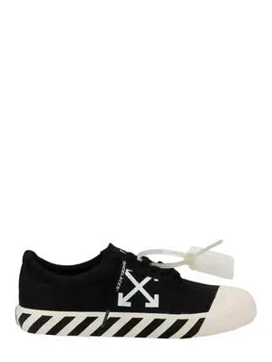 Off-White Arrows Diag-Stripe Sneakers Black