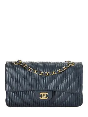 CHANEL Chevron Pleated Flap Bag Medium