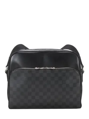 LOUIS VUITTON Damier Graphite Dayton Reporter - Black
