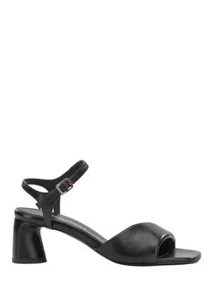 HALMANERA Dally Padded Crossover-strap Sandals - Black