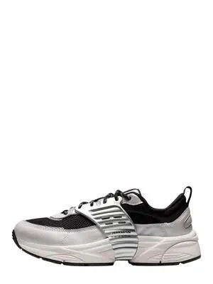 JORDAN Trunner O/s Athletic Shoes - Grey