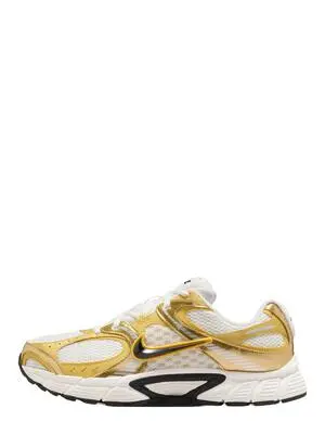 Nike V5 Rnr Sneakers - White