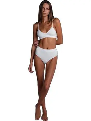 LDMA Low Show V Bralette White