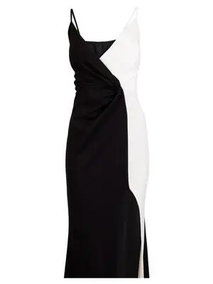 SOHUMAN Maies Gown - Black