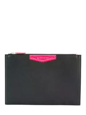 Givenchy Antigona Clutch In Goatskin Leather - Black