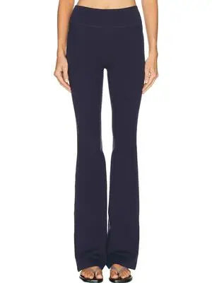 437 The Leisure Pant - Navy