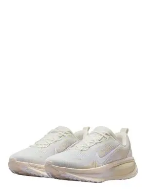 Nike Vomero 18 Athletic Sneakers - Bone