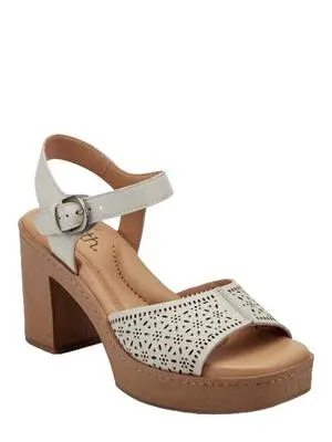 Earth Quinty Ankle Strap Platform Sandal - Ivory
