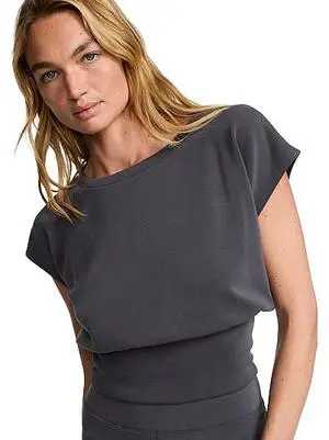 Victoria's Secret Vsx Featherweight Knit Short-sleeve Top - Black