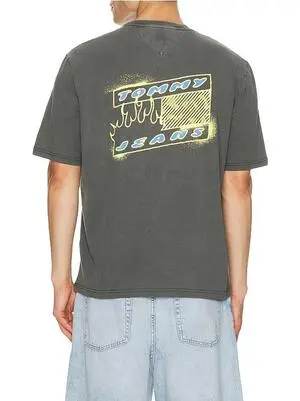 Tommy Hilfiger 90s Bubble Flag Tee In Charcoal - Black