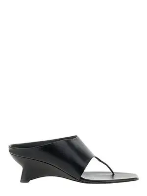 Khaite Marlow Mule 55 In Shiny Leather Nero