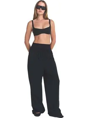 SKIMS Seam Front Micro Bra | Black | 2xs | Nike Studio Stretch Obsidian