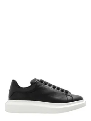 Alexander McQueen Alexander McQueen Oversized Lace-Up Sneakers Black