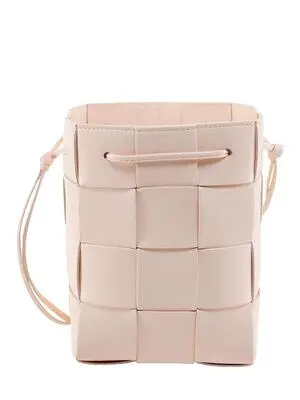 Bottega Veneta Cassette Intrecciato Bucket Bag - Nude