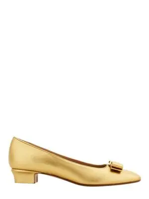 FERRAGAMO Salvatore Ferragamo Vara Bow Pumps Gold