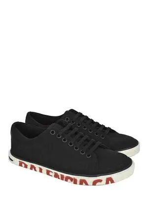 Balenciaga Low Top Sneakers With Lace-up Closure - Black