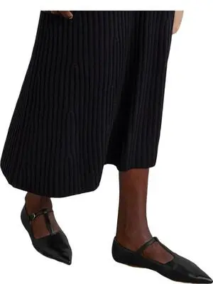 Gabriela Hearst Pointed Toe T-strap Flats - Black
