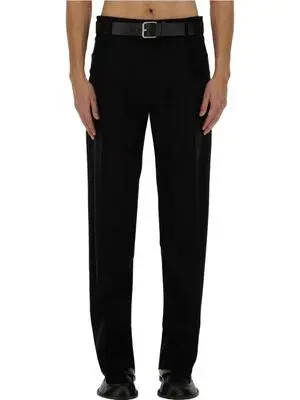Moschino Pleated Front Casual Pants With Pockets And Belt Detail - Black