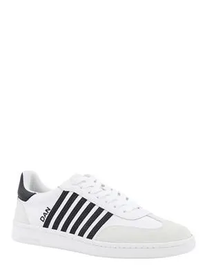 Dsquared2 Round Toe Low-top Lace-up Sneakers - White