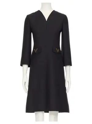 Valentino Garavani Logo Plaque Long-sleeved Dress - Black