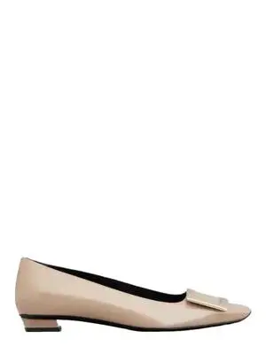 ROGER VIVIER Belle Buckled Ballerina Flats - Beige