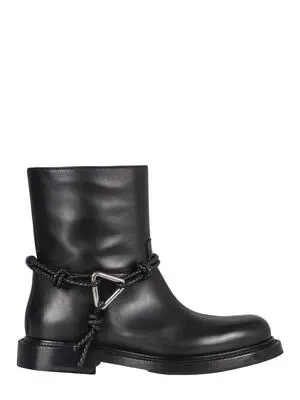 Bottega Veneta Round Toe Short Boots With Signature Metal Triangle Detail - Black