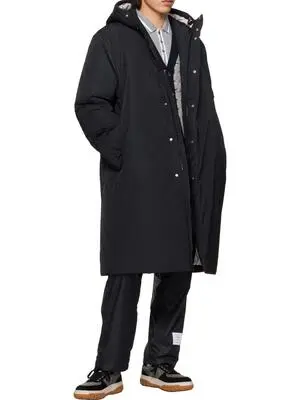 Thom Browne Long Sleeved Padded Hooded Coat - Black