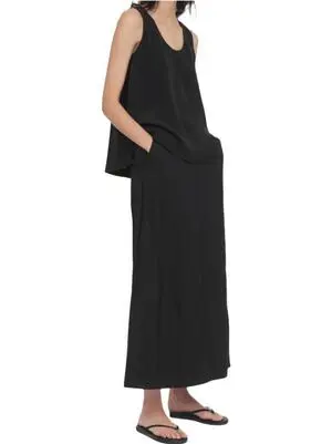 Partow Sleeveless Crew Neck Tank Top With Back Zip Closure - Black