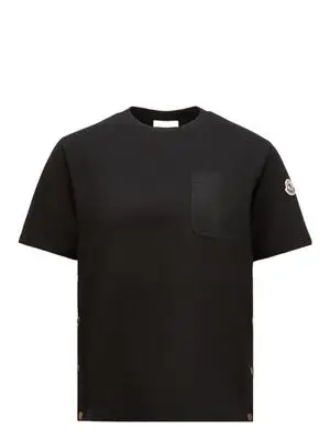 Moncler Logo Detailed Pocket T-shirt - Black