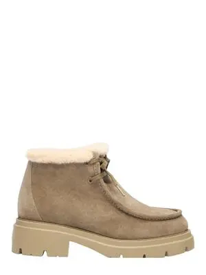 STUART WEITZMAN Hudson Shearling Chukka Boots - Brown
