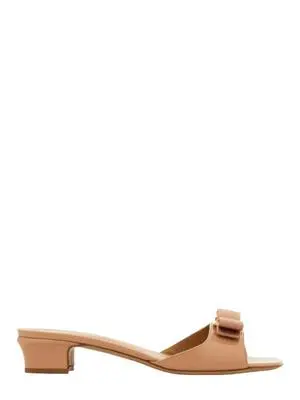 FERRAGAMO Vara Bow Slides - Amaretti