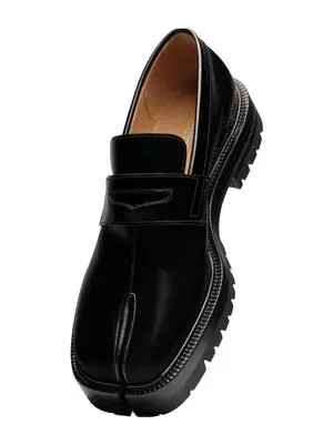 MAISON MARGIELA Tabi Toe Loafers - Black
