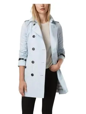 Burberry Double-breasted Trench Coat With Classic Collar - Light Blue