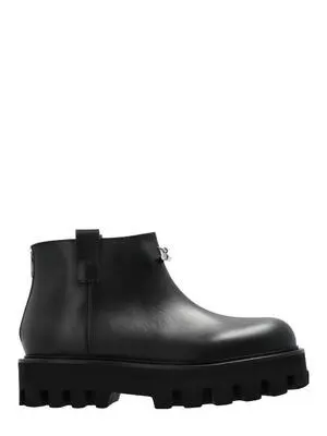 Alexander McQueen Logo Plaque Ankle Boots - Black