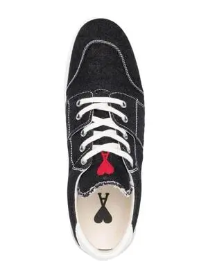 Ami De Coeur Low-top Sneakers - Black