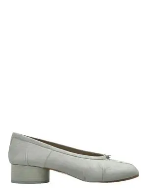 MAISON MARGIELA Tabi Toe Heeled Pumps - Alabaster