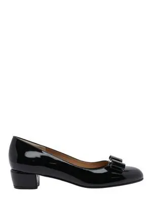 FERRAGAMO Vara Patent Leather Pumps With Bow Detailing - Black