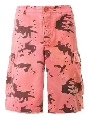 HELLSTAR Camouflage Print Cargo Shorts - Pink