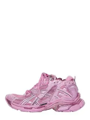 Balenciaga Balenciaga Runner Sneaker Pink